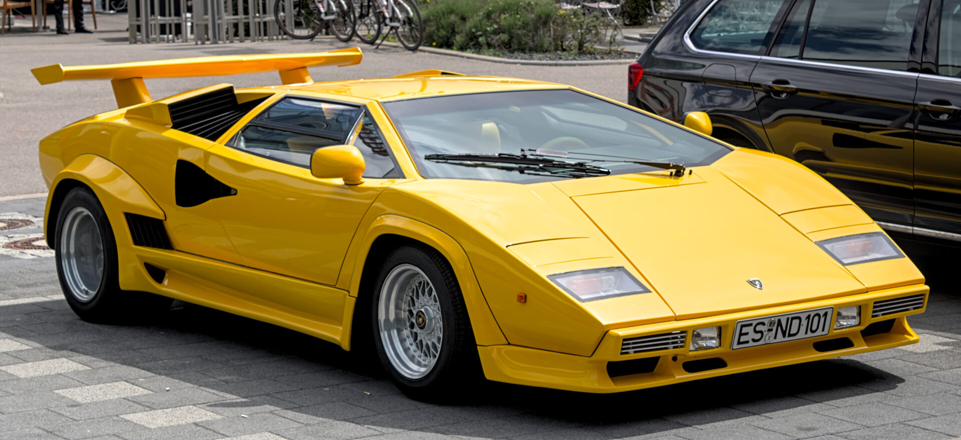 Classic Car Values Continue to Accelerate: A Look at the Thriving ...